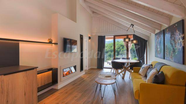 Cottage ∙ 29 Bedrooms ∙ 4 Guests - Pyrenees
