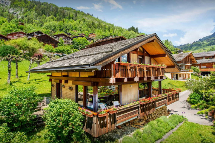 141 M² Chalet ∙ 4 Chambres ∙ 8 Personnes - Le Chinaillon