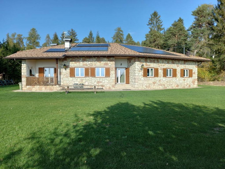 200 M² Villa ∙ 5 Bedrooms ∙ 15 Guests - Cles