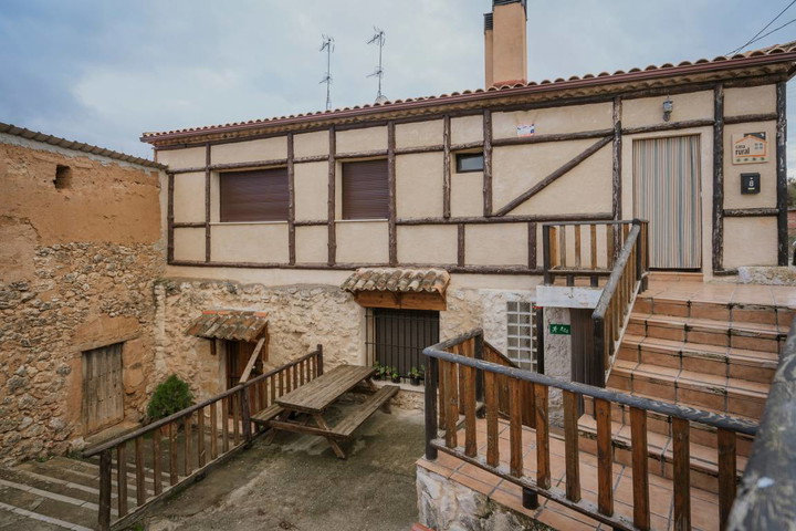 200 M² Casa ∙ 4 Habitaciones ∙ 9 Huéspedes - Peñafiel