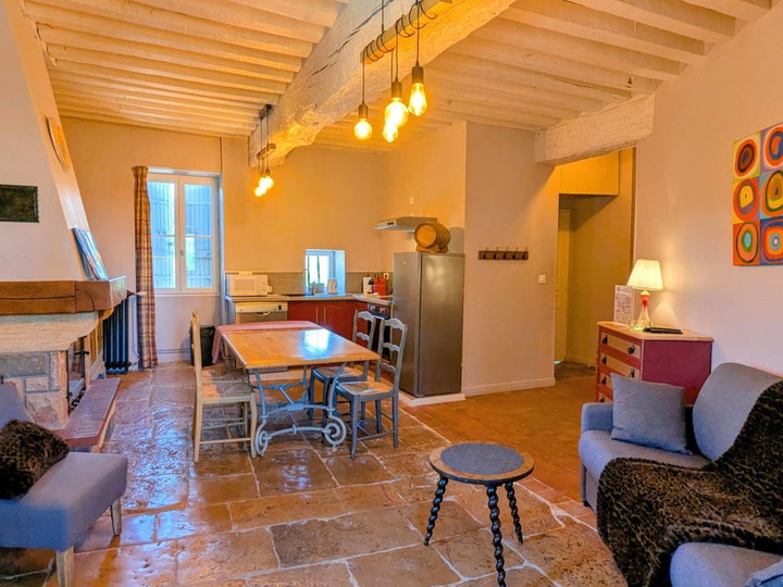 70 M² Cottage ∙ 2 Bedrooms ∙ 6 Guests - Dijon