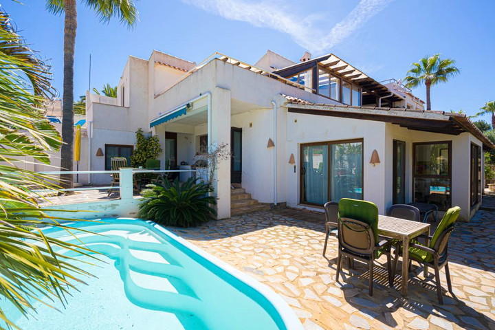 110 M² Villa ∙ 2 Bedrooms ∙ 4 Guests - 