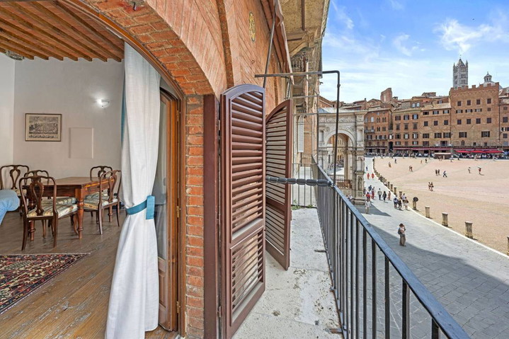 120 M² Appartement ∙ 1 Slaapkamer ∙ 2 Gasten - Siena