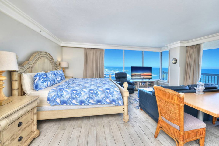 46 M² Condo ∙ 2 Guests - Daytona Beach, FL