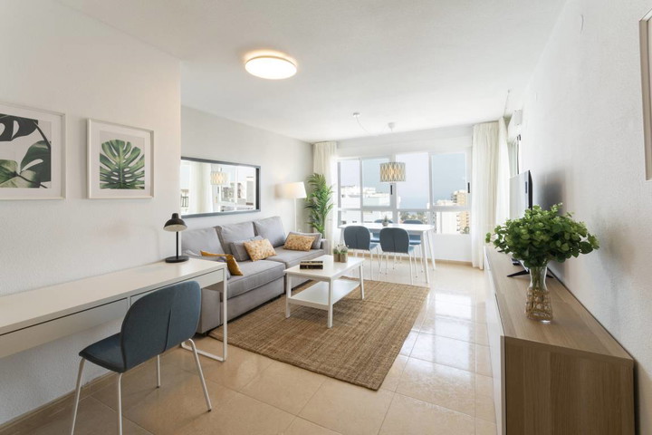 80 M² Apartment ∙ 3 Bedrooms ∙ 6 Guests - Gandia