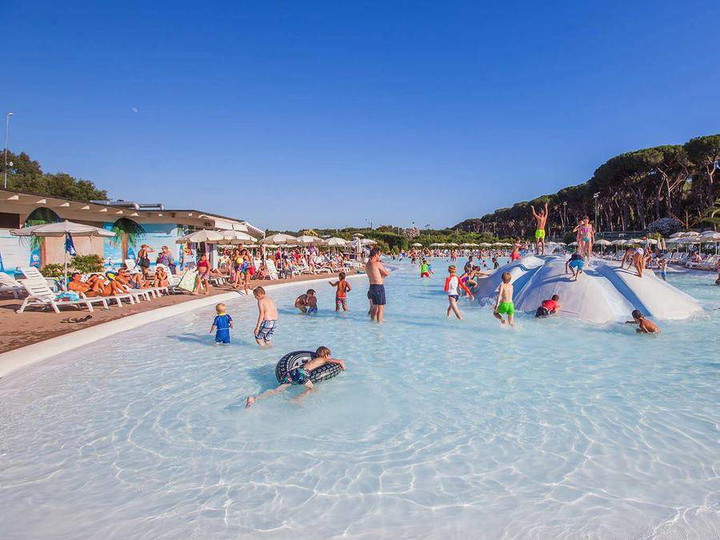 Caravan ∙ 2 Bedrooms ∙ 5 Guests - Rome