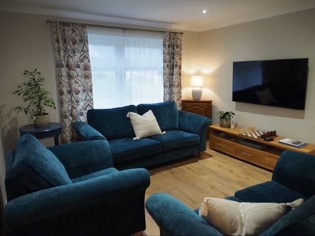 65 M² Cottage ∙ 2 Bedrooms ∙ 4 Guests - Ballater