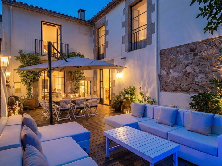 450 M² Villa ∙ 5 Chambres ∙ 10 Personnes - Arenys de Mar