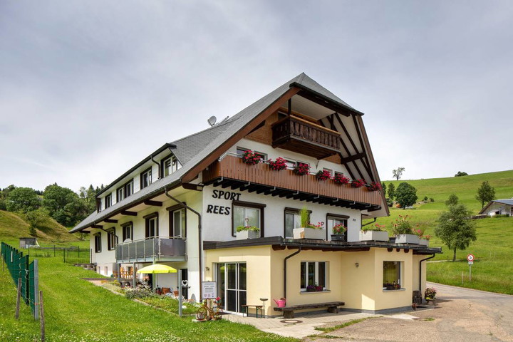 96 M² Appartement ∙ 3 Slaapkamers ∙ 9 Gasten - Kirchzarten
