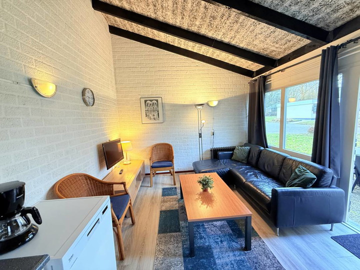 40 M² Bungalow ∙ 2 Bedrooms ∙ 4 Guests - Aachen