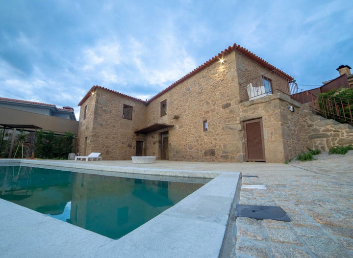 200 M² Vivenda ∙ 4 Quartos ∙ 10 Hóspedes - Vila Verde