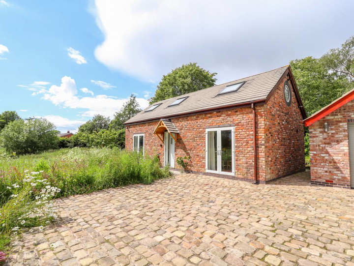 Cottage ∙ 3 Bedrooms ∙ 4 Guests - Tarporley