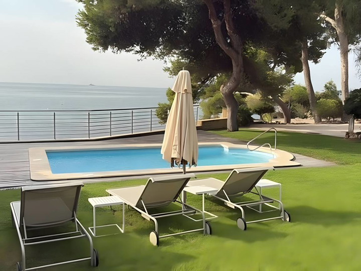 300 M² Villa ∙ 4 Chambres ∙ 8 Personnes - Alicante