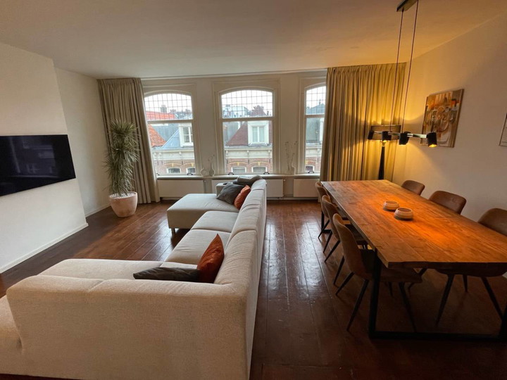 148 M² Apartment ∙ 2 Bedrooms ∙ 4 Guests - Amstelveen