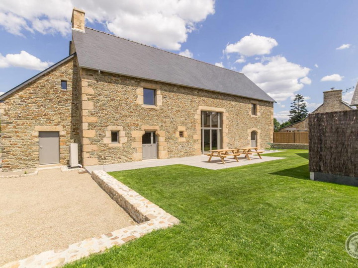 230 M² Cottage ∙ 5 Chambres ∙ 12 Personnes - Pontorson