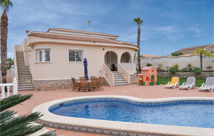 142 M² Maison De Vacances ∙ 4 Chambres ∙ 8 Personnes - Algorfa