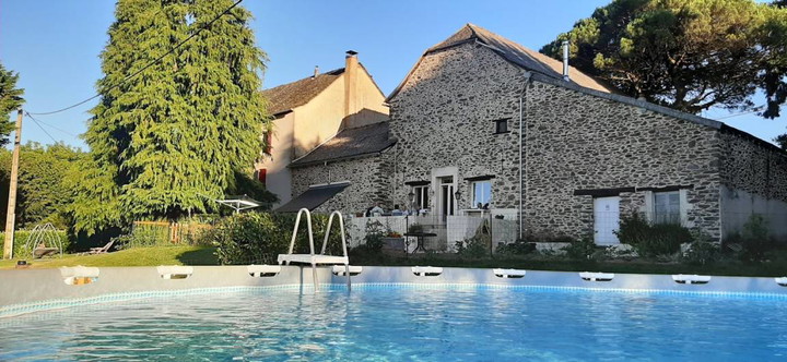 175 M² Cottage ∙ 5 Chambres ∙ 12 Personnes - Aveyron