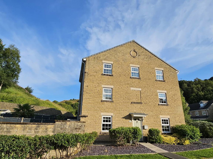 Cottage ∙ 3 Bedrooms ∙ 6 Guests - Rochdale