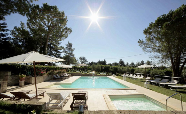 92 M² Boerderij ∙ 2 Slaapkamers ∙ 12 Gasten - Pesaro