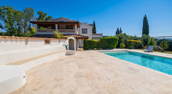 150 M² Villa ∙ 3 Chambres ∙ 4 Personnes - Tourtour