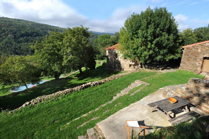 176 M² Gîte ∙ 5 Bedrooms ∙ 12 Guests - Pyrenees