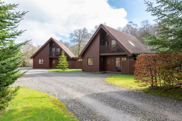 Cottage ∙ 3 Bedrooms ∙ 8 Guests - Drymen