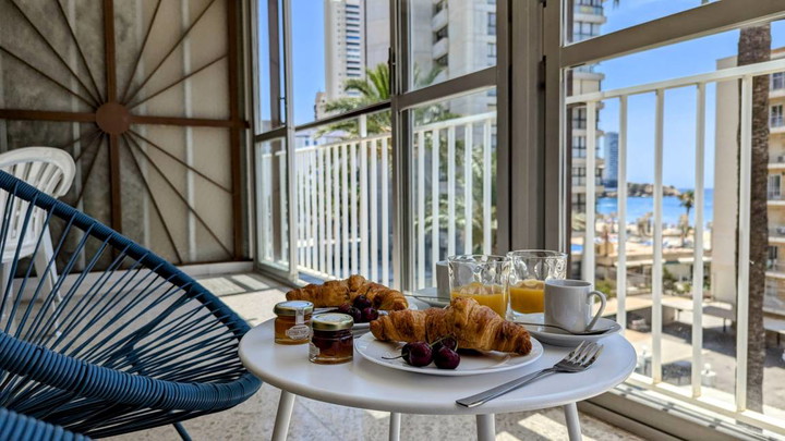 94 M² Apartment ∙ 3 Bedrooms ∙ 6 Guests - Benidorm
