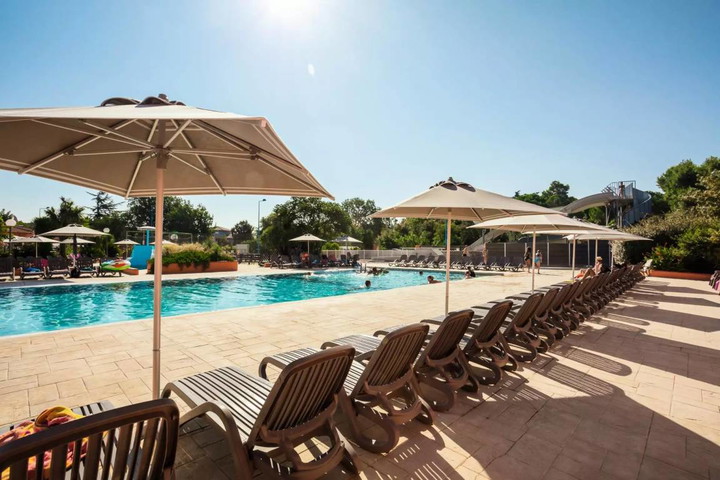 32 M² Caravan ∙ 2 Bedrooms ∙ 4 Guests - Sainte-Marie