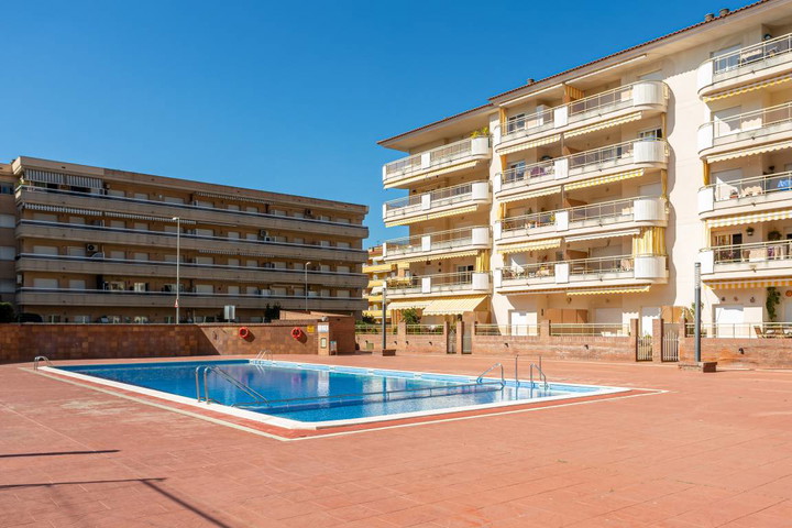 70 M² Apartment ∙ 2 Bedrooms ∙ 6 Guests - Blanes