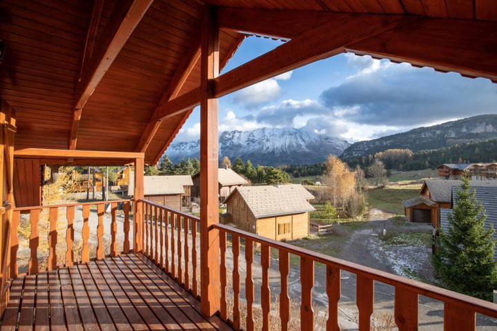 100 M² Chalet ∙ 4 Bedrooms ∙ 10 Guests - La Joue du Loup