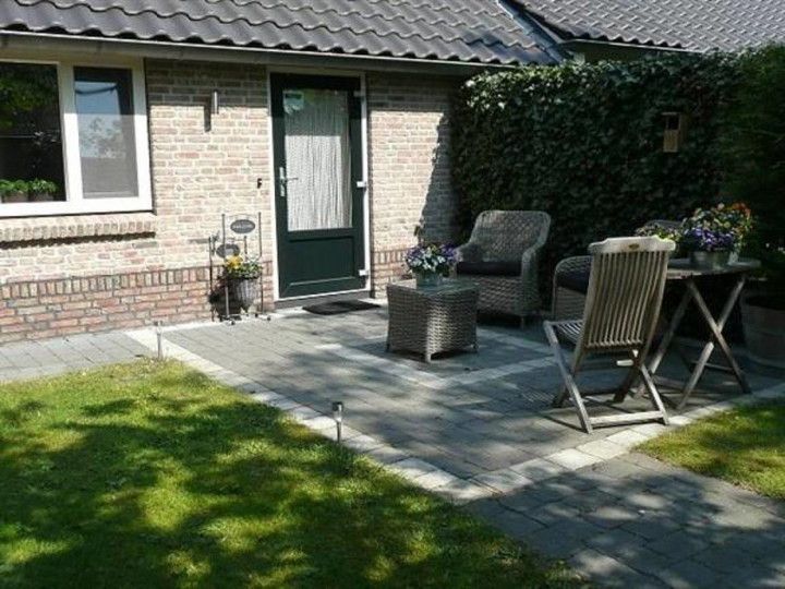 100 M² Huis ∙ 1 Slaapkamer ∙ 2 Gasten - Ommen