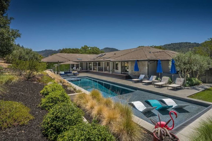 Apartment ∙ 6 Bedrooms ∙ 12 Guests - Calistoga, CA