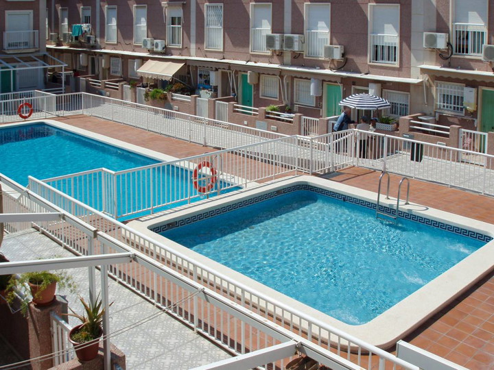 60 M² House ∙ 2 Bedrooms ∙ 4 Guests - La Marina