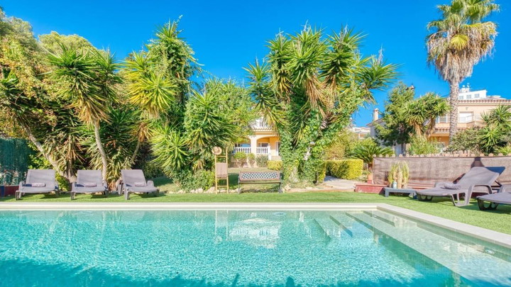 200 M² Villa ∙ 7 Schlafzimmer ∙ 16 Gäste - Lloret de Mar