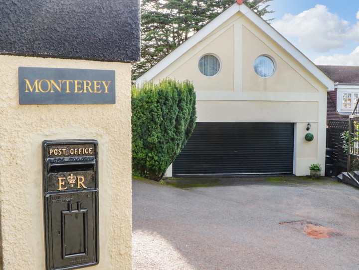 Cottage ∙ 3 Bedrooms ∙ 6 Guests - Torquay