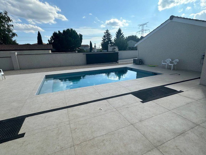 120 M² Maison De Vacances ∙ 8 Chambres ∙ 15 Personnes - L'Isle-d'Abeau
