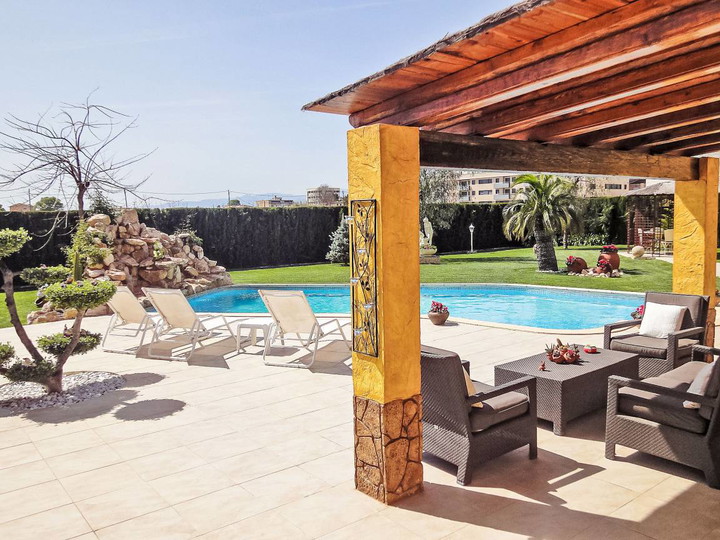 320 M² House ∙ 3 Bedrooms ∙ 6 Guests - Catalonia