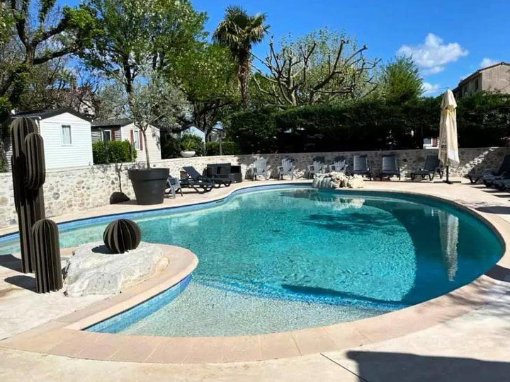 20 M² Caravan ∙ 2 Bedrooms ∙ 4 Guests - Barjac