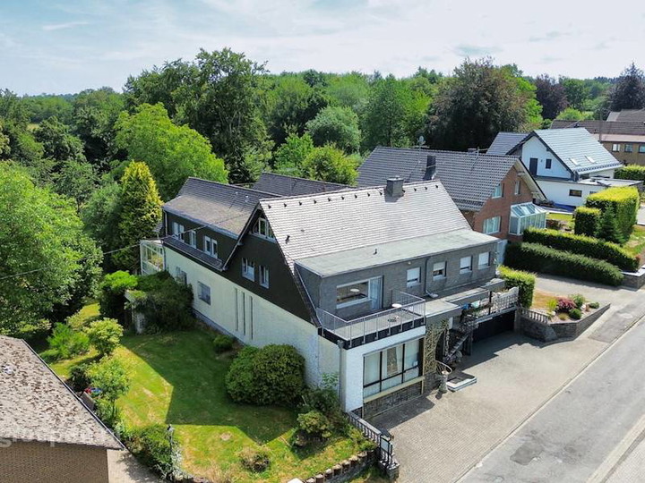 Maison De Vacances ∙ 13 Chambres ∙ 28 Personnes - Simmerath