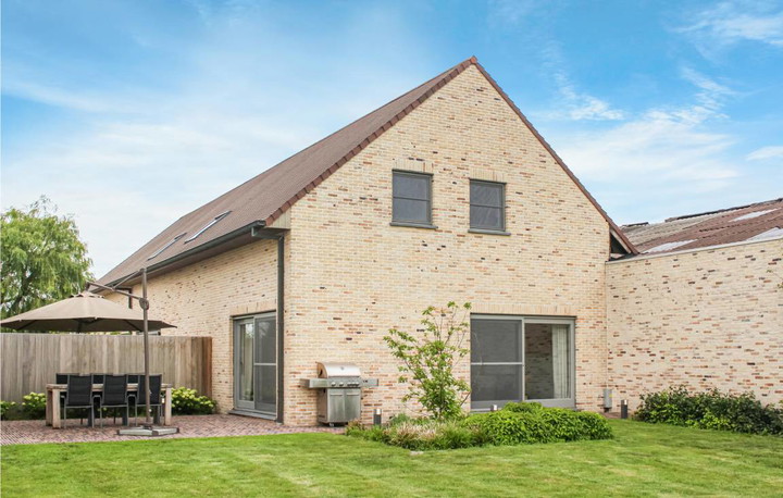 360 M² Huis ∙ 5 Slaapkamers ∙ 12 Gasten - Diksmuide