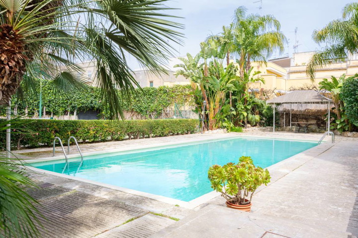 300 M² Villa ∙ 2 Bedrooms ∙ 7 Guests - Lecce