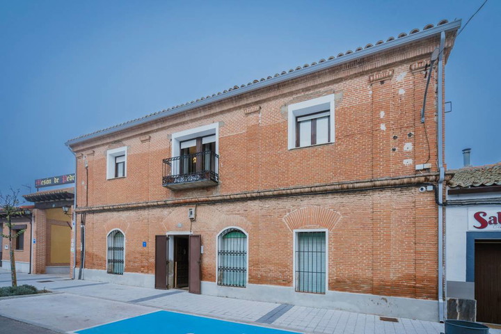 180 M² Casa ∙ 5 Habitaciones ∙ 10 Huéspedes - Medina del Campo