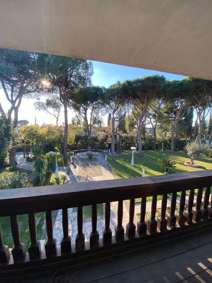 250 M² Villa ∙ 5 Chambres ∙ 13 Personnes - Ardea