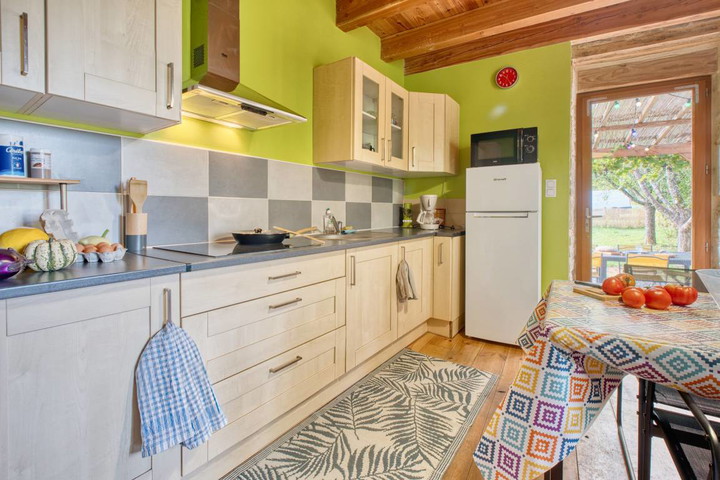 65 M² Farmhouse ∙ 2 Bedrooms ∙ 5 Guests - Dordogne