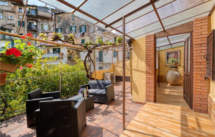65 M² Maisonette ∙ 3 Bedrooms ∙ 6 Guests - Ventimiglia