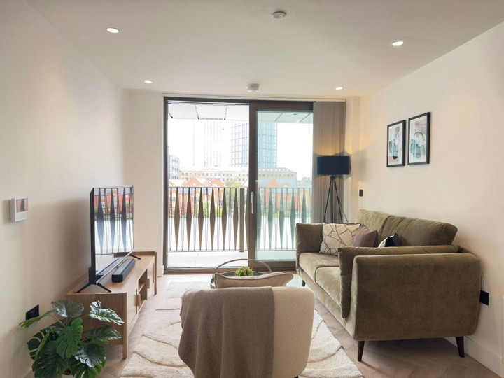 212 M² Apartment ∙ 2 Bedrooms ∙ 4 Guests - Stockport