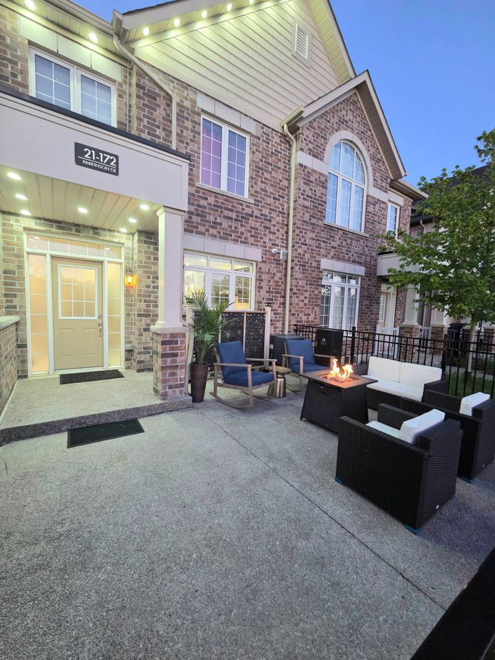 186 M² House ∙ 3 Bedrooms ∙ 6 Guests - Ontario