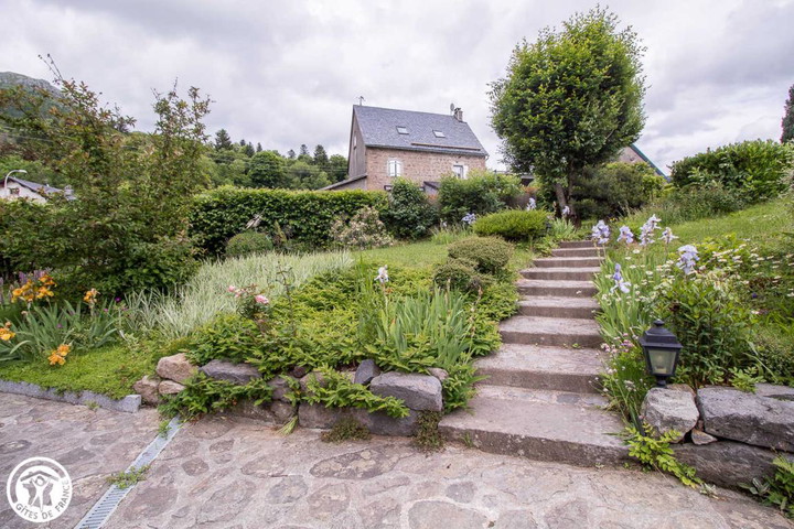 280 M² Gîte ∙ 6 Bedrooms ∙ 14 Guests - Puy-de-Dome
