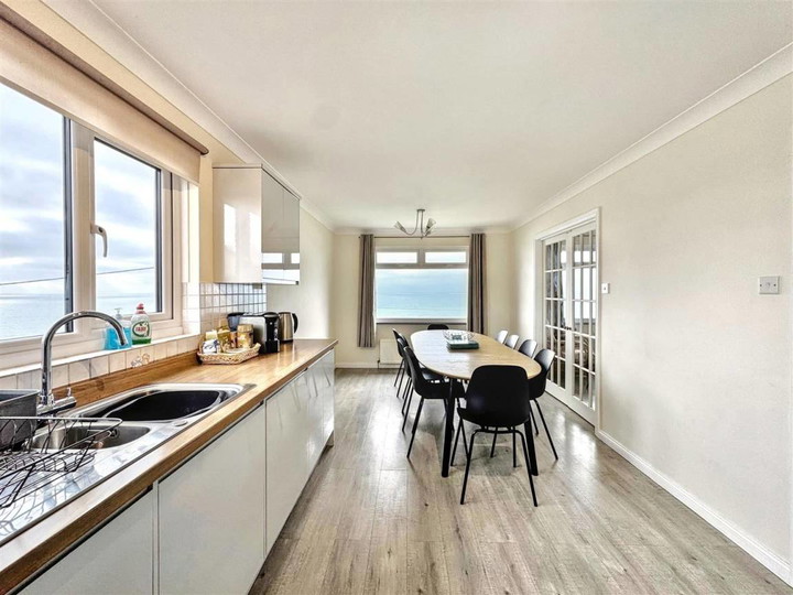 160 M² House ∙ 5 Bedrooms ∙ 10 Guests - Helston