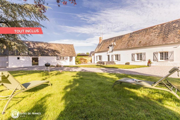 110 M² Gîte ∙ 4 Chambres ∙ 8 Personnes - Eure